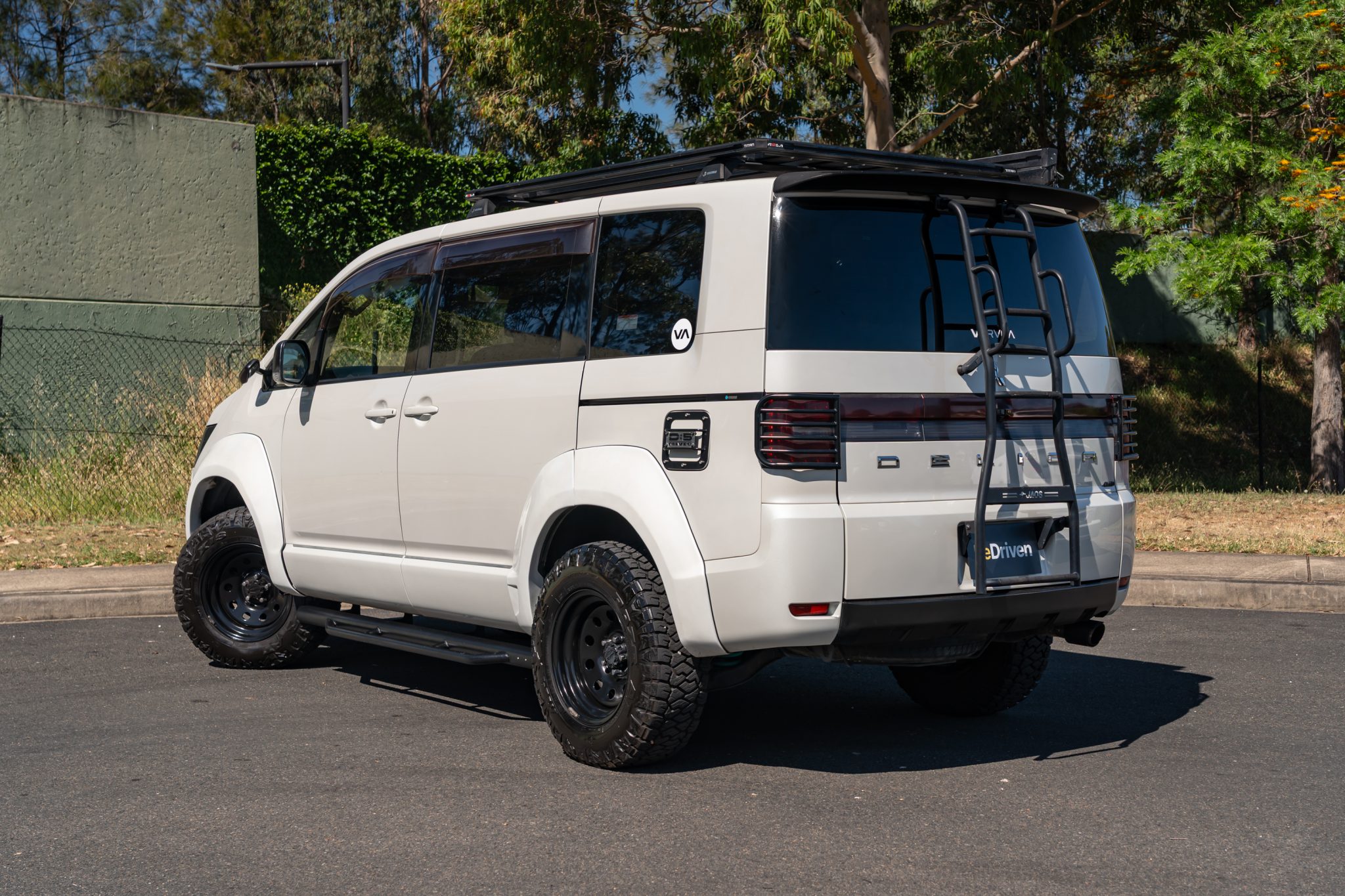 Used Mitsubishi Delica D5 review - ReDriven