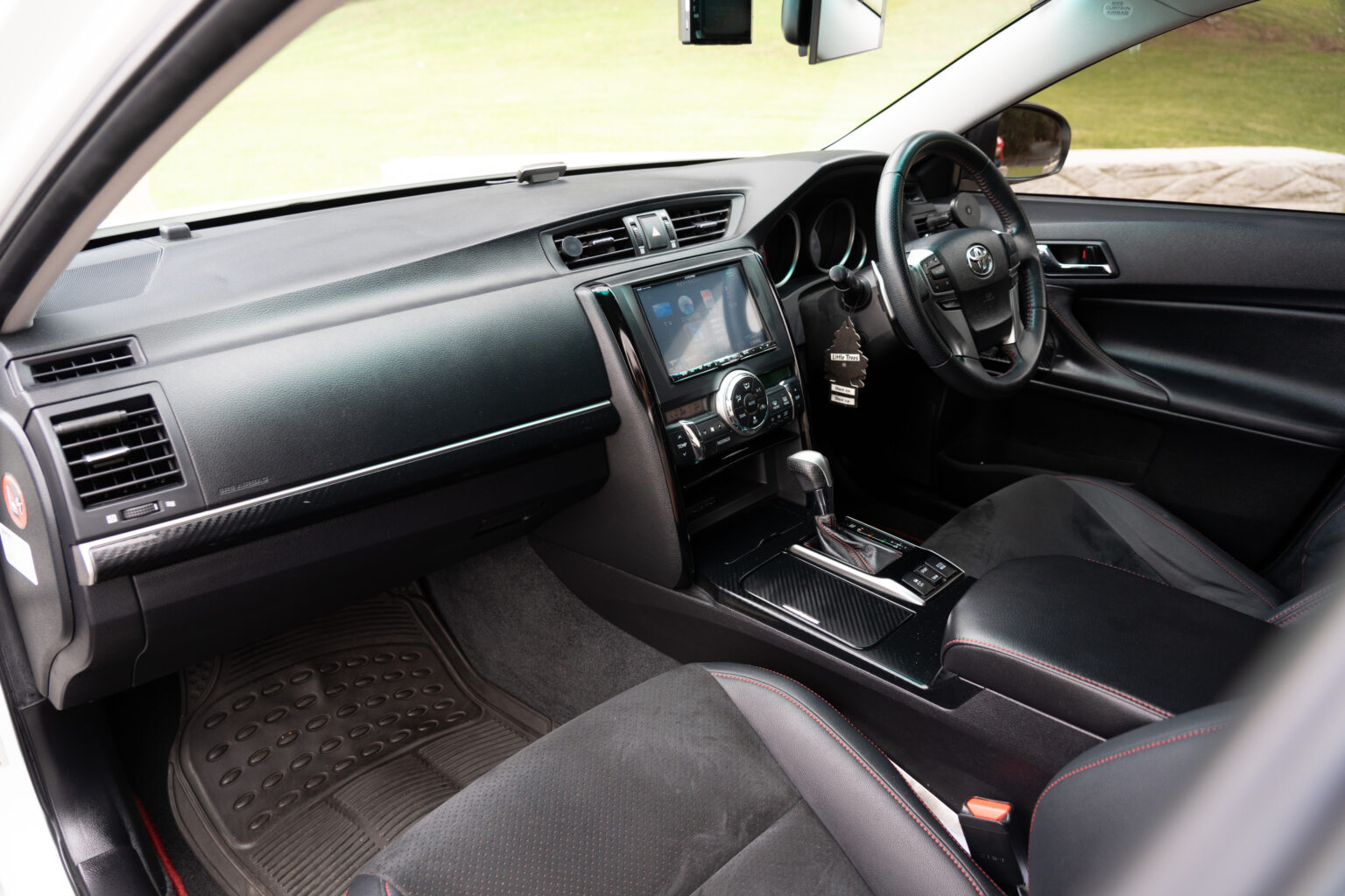 Used Toyota Mark X review - ReDriven